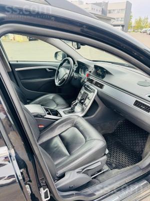 Melns Volvo V70 2016 Rīga, ar dzinēja tilpumu 2.00 L un nobraukumu 217 tūkst. km par 8000 €, foto 8 vietnē AUTOMOTO.COM.LV
