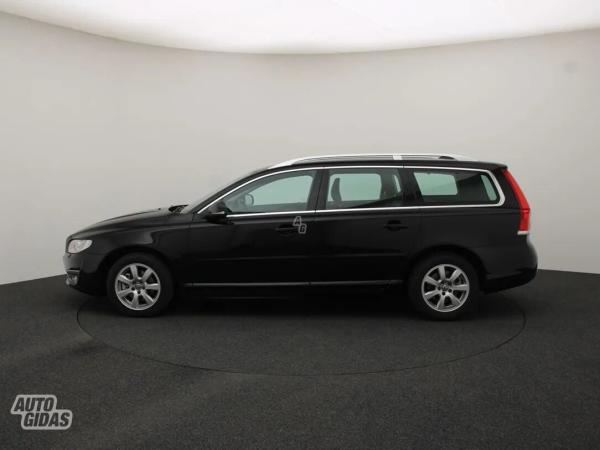 Black Volvo V70 2016 in Vilnius, with an engine capacity of 2.00 L and mileage of 248 thousand km for 9999 €, photo 6 on AUTOMOTO.COM.LV