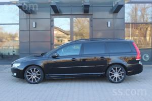 Melns Volvo V70 2016 Dobele, ar dzinēja tilpumu 2.00 L un nobraukumu 307 tūkst. km par 8100 €, foto 3 vietnē AUTOMOTO.COM.LV