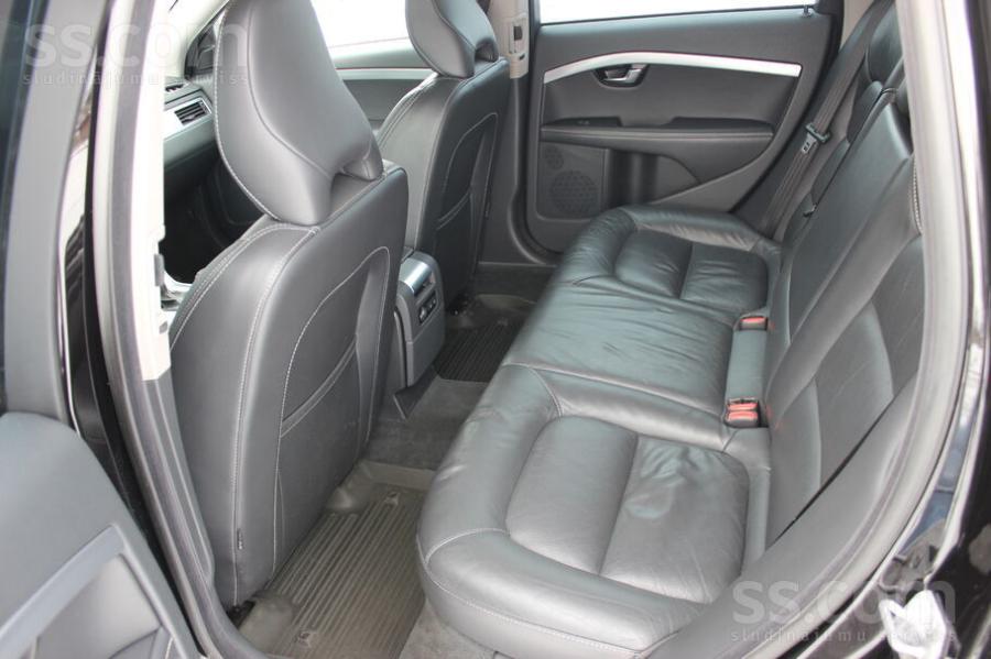 Melns Volvo V70 2016 Dobele, ar dzinēja tilpumu 2.00 L un nobraukumu 307 tūkst. km par 8100 €, foto 15 vietnē AUTOMOTO.COM.LV