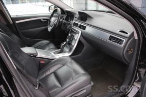 Melns Volvo V70 2016 Dobele, ar dzinēja tilpumu 2.00 L un nobraukumu 307 tūkst. km par 8100 €, foto 20 vietnē AUTOMOTO.COM.LV
