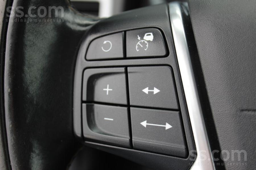 Melns Volvo V70 2016 Dobele, ar dzinēja tilpumu 2.00 L un nobraukumu 307 tūkst. km par 8100 €, foto 22 vietnē AUTOMOTO.COM.LV