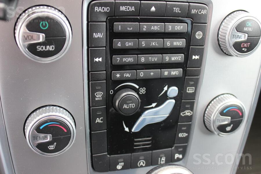 Melns Volvo V70 2016 Dobele, ar dzinēja tilpumu 2.00 L un nobraukumu 307 tūkst. km par 8100 €, foto 25 vietnē AUTOMOTO.COM.LV