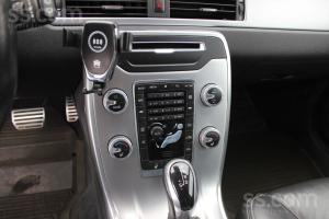 Melns Volvo V70 2016 Dobele, ar dzinēja tilpumu 2.00 L un nobraukumu 307 tūkst. km par 8100 €, foto 26 vietnē AUTOMOTO.COM.LV