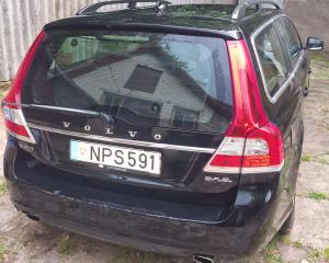 Black Volvo V70 2016 in Vilnius, with an engine capacity of 1.97 L and mileage of 0 thousand km for 5800 €, photo 7 on AUTOMOTO.COM.LV