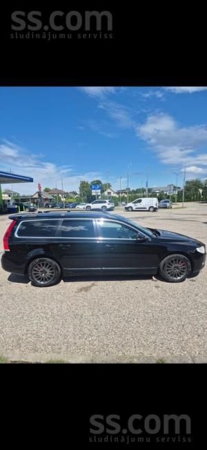 Melns Volvo V70 2016 Jūrmala, ar dzinēja tilpumu 2.00 L un nobraukumu 330 tūkst. km par 7990 €, foto 4 vietnē AUTOMOTO.COM.LV