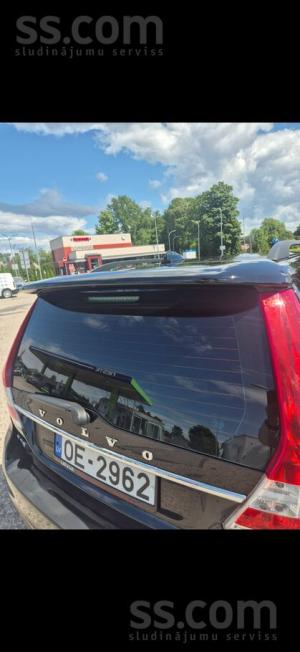 Melns Volvo V70 2016 Jūrmala, ar dzinēja tilpumu 2.00 L un nobraukumu 330 tūkst. km par 7990 €, foto 6 vietnē AUTOMOTO.COM.LV