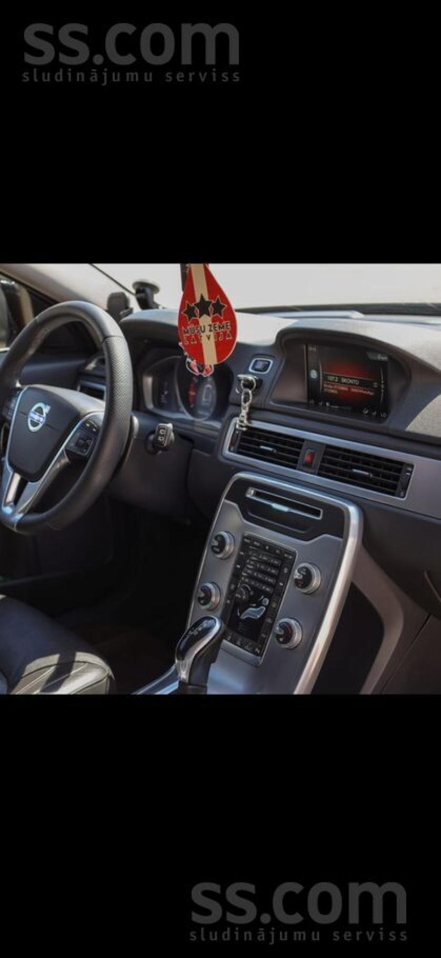 Melns Volvo V70 2016 Jūrmala, ar dzinēja tilpumu 2.00 L un nobraukumu 330 tūkst. km par 7990 €, foto 12 vietnē AUTOMOTO.COM.LV