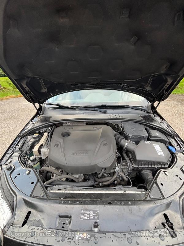 Black Volvo V70 2016 in Narva, with an engine capacity of 2.00 L and mileage of 258 thousand km for 8800 €, photo 6 on AUTOMOTO.COM.LV