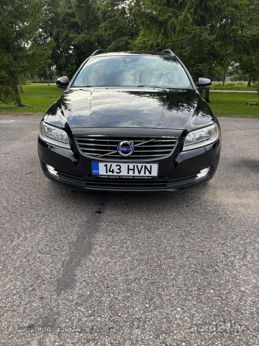 Black Volvo V70 2016 in Narva, with an engine capacity of 2.00 L and mileage of 258 thousand km for 8800 €, photo 4 on AUTOMOTO.COM.LV