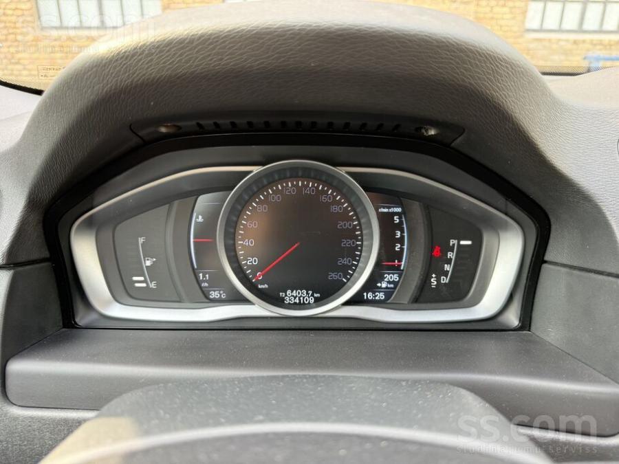 Черный Вольво В70 2016 в Рига, объемом двигателя 2.00 л и пробегом 330 тыс. км за 7980 €, фото 18 на AUTOMOTO.COM.LV