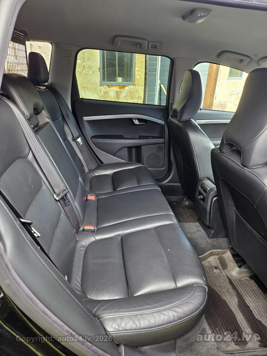 Melns Volvo V70 2016 Terva, ar dzinēja tilpumu 2.00 L un nobraukumu 304 tūkst. km par 9500 €, foto 8 vietnē AUTOMOTO.COM.LV