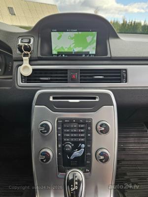 Melns Volvo V70 2016 Terva, ar dzinēja tilpumu 2.00 L un nobraukumu 304 tūkst. km par 9500 €, foto 11 vietnē AUTOMOTO.COM.LV