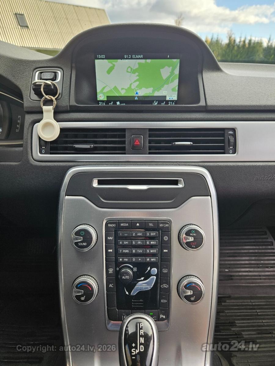 Melns Volvo V70 2016 Terva, ar dzinēja tilpumu 2.00 L un nobraukumu 304 tūkst. km par 9500 €, foto 11 vietnē AUTOMOTO.COM.LV