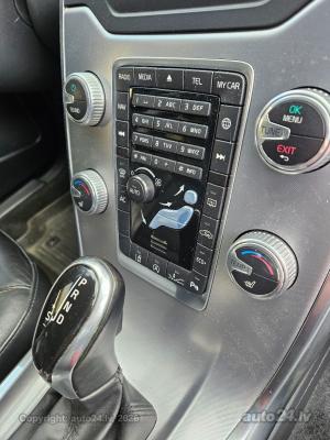 Melns Volvo V70 2016 Terva, ar dzinēja tilpumu 2.00 L un nobraukumu 304 tūkst. km par 9500 €, foto 12 vietnē AUTOMOTO.COM.LV