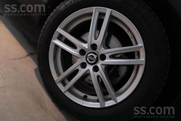 Melns Volvo V70 2016 Rīga, ar dzinēja tilpumu 2.00 L un nobraukumu 230 tūkst. km par 7500 €, foto 5 vietnē AUTOMOTO.COM.LV