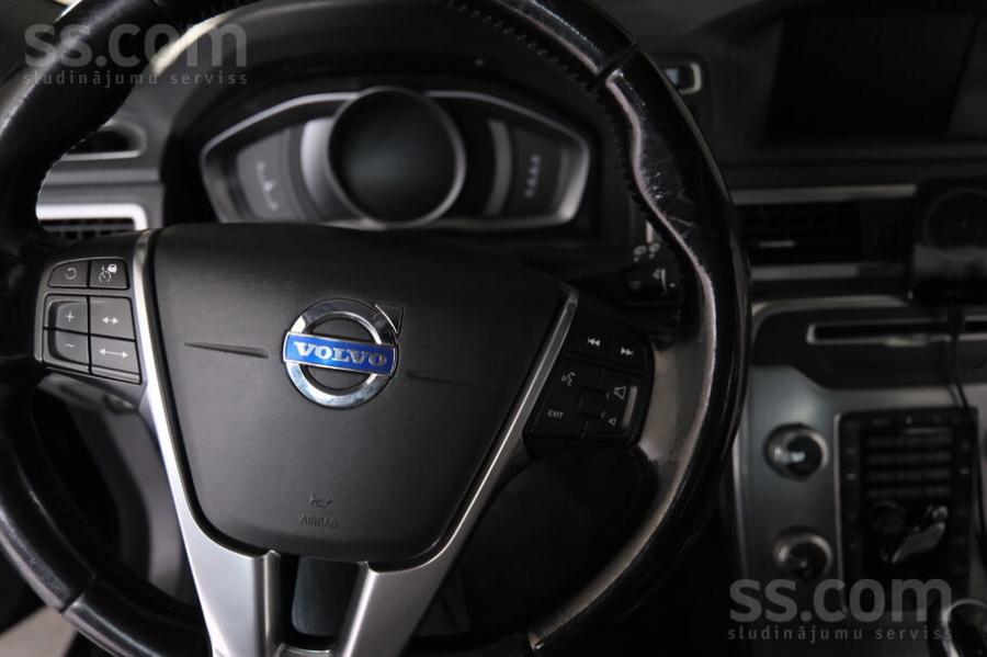 Melns Volvo V70 2016 Rīga, ar dzinēja tilpumu 2.00 L un nobraukumu 230 tūkst. km par 7500 €, foto 7 vietnē AUTOMOTO.COM.LV