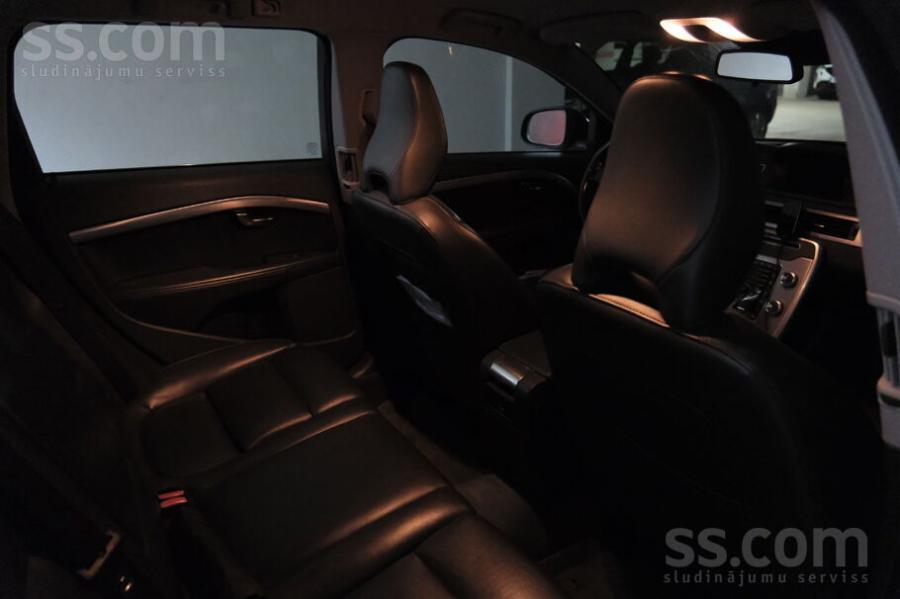 Melns Volvo V70 2016 Rīga, ar dzinēja tilpumu 2.00 L un nobraukumu 230 tūkst. km par 7500 €, foto 11 vietnē AUTOMOTO.COM.LV