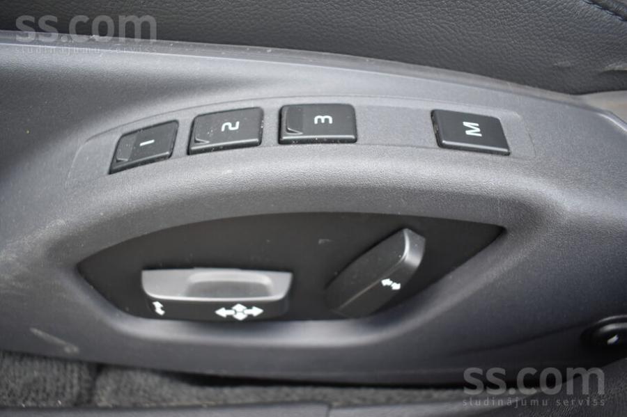 Melns Volvo V70 2016 Talsi, ar dzinēja tilpumu 2.00 L un nobraukumu 153 tūkst. km par 9500 €, foto 15 vietnē AUTOMOTO.COM.LV