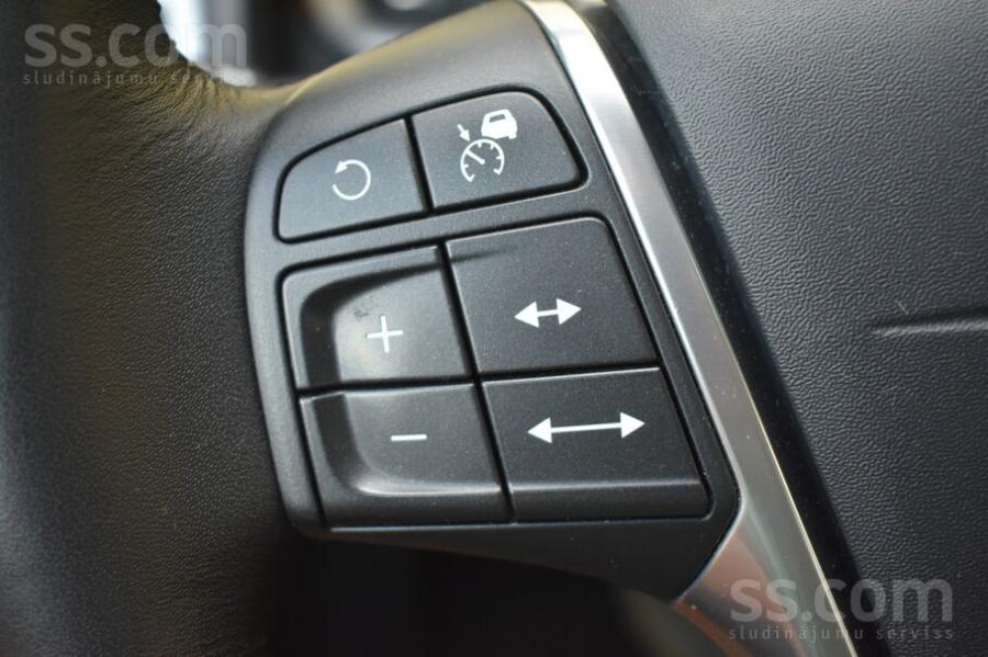Melns Volvo V70 2016 Talsi, ar dzinēja tilpumu 2.00 L un nobraukumu 153 tūkst. km par 9500 €, foto 17 vietnē AUTOMOTO.COM.LV