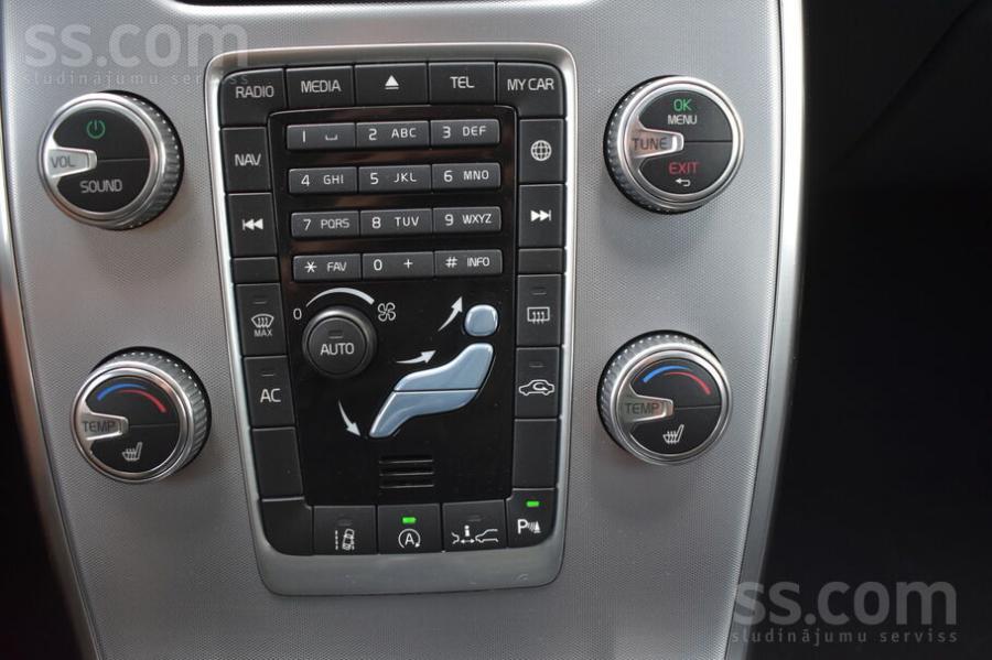 Melns Volvo V70 2016 Talsi, ar dzinēja tilpumu 2.00 L un nobraukumu 153 tūkst. km par 9500 €, foto 19 vietnē AUTOMOTO.COM.LV