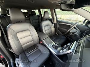 Melns Volvo V70 2016 Tartu, ar dzinēja tilpumu 2.00 L un nobraukumu 214 tūkst. km par 9499 €, foto 19 vietnē AUTOMOTO.COM.LV