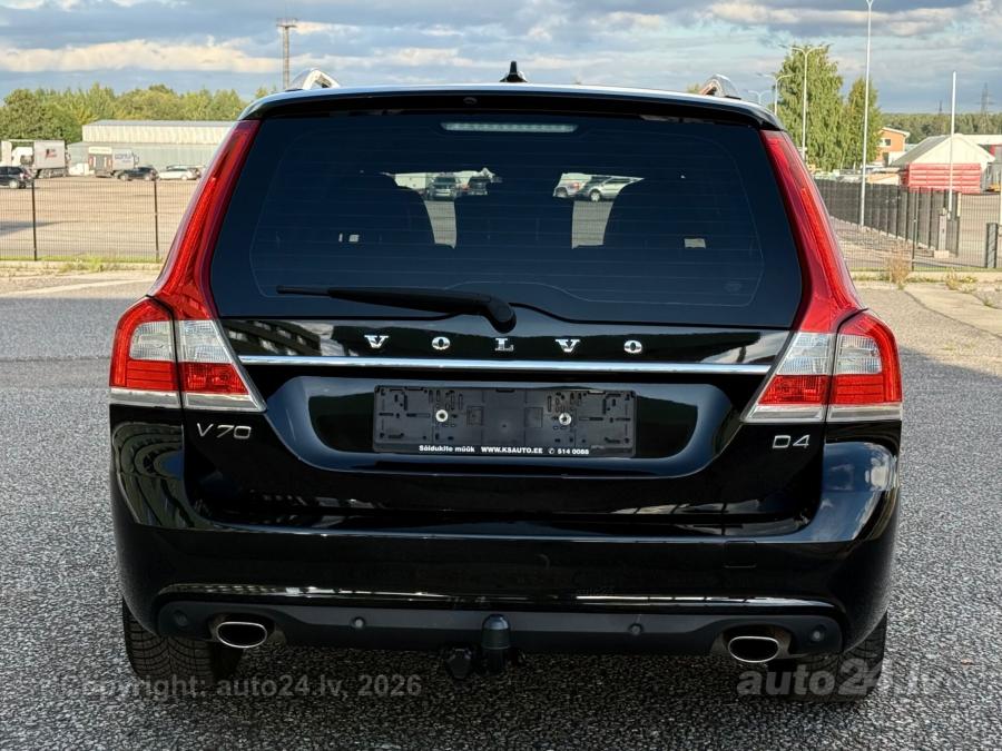Melns Volvo V70 2016 Tartu, ar dzinēja tilpumu 2.00 L un nobraukumu 214 tūkst. km par 9499 €, foto 28 vietnē AUTOMOTO.COM.LV