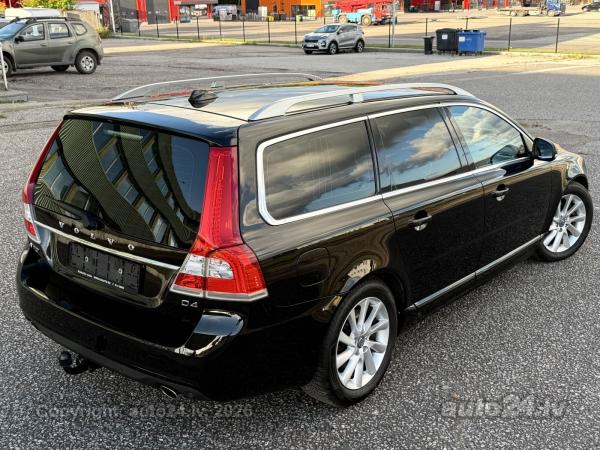 Вольво В70 2016 в Тарту на AUTOMOTO.COM.LV Черный Вольво В70 2016 в Тарту, объемом двигателя 2.00 л и пробегом 214 тыс. км за 9499 €, фото 5 на AUTOMOTO.COM.LV