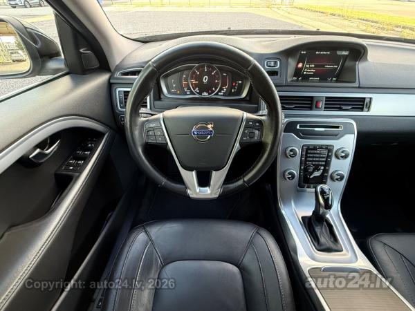 Вольво В70 2016 в Тарту на AUTOMOTO.COM.LV Черный Вольво В70 2016 в Тарту, объемом двигателя 2.00 л и пробегом 214 тыс. км за 9499 €, фото 9 на AUTOMOTO.COM.LV