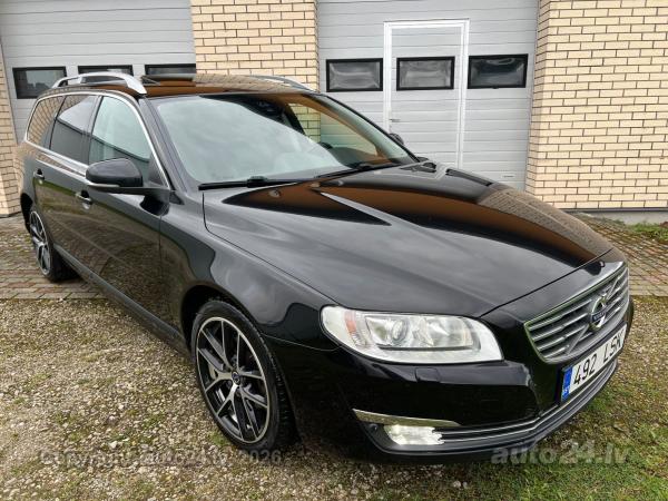 Black Volvo V70 2016 in Paide, with an engine capacity of 2.00 L and mileage of 258 thousand km for 9999 €, photo 8 on AUTOMOTO.COM.LV