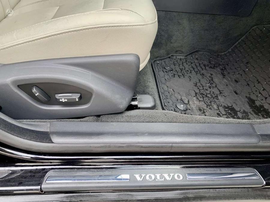 Melns Volvo V70 2017 Viļņa, ar dzinēja tilpumu 1.97 L un nobraukumu 308 tūkst. km par 8900 €, foto 18 vietnē AUTOMOTO.COM.LV