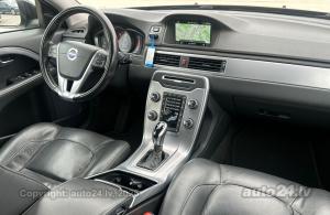 Black Volvo V70 2017 in Tartu, with an engine capacity of 2.00 L and mileage of 235 thousand km for 9950 €, photo 3 on AUTOMOTO.COM.LV