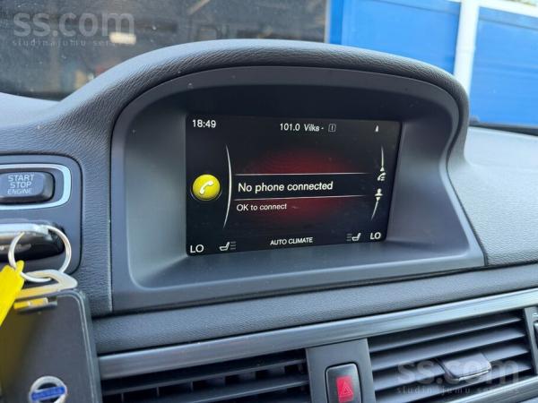 Black Volvo V70 2017 in Riga, with an engine capacity of 2.00 L and mileage of 370 thousand km for 7900 €, photo 9 on AUTOMOTO.COM.LV