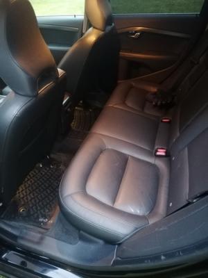 Black Volvo V70 2017 in Tallinn, with an engine capacity of 2.00 L and mileage of 250 thousand km for 8900 €, photo 8 on AUTOMOTO.COM.LV