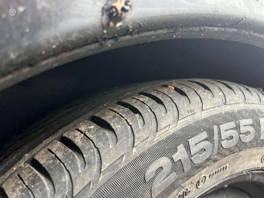 Black Volvo V70 2020 in Vilnius, with an engine capacity of 2.40 L and mileage of 380 thousand km for 1290 €, photo 11 on AUTOMOTO.COM.LV