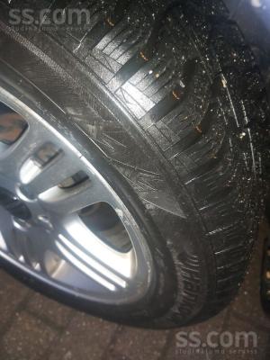 Zils Volvo V70 2004 Valmiera, ar dzinēja tilpumu 2.40 L un nobraukumu 278 tūkst. km par 2500 €, foto  vietnē AUTOMOTO.COM.LV