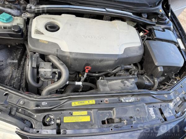 Синий Вольво В70 2005 в Цесис, объемом двигателя 2.40 л и пробегом 392 тыс. км за 1600 €, фото 8 на AUTOMOTO.COM.LV