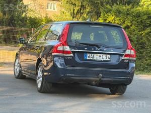 Blue Volvo V70 2015 in Riga, with an engine capacity of 1.60 L and mileage of 171 thousand km for 6999 €, photo 8 on AUTOMOTO.COM.LV