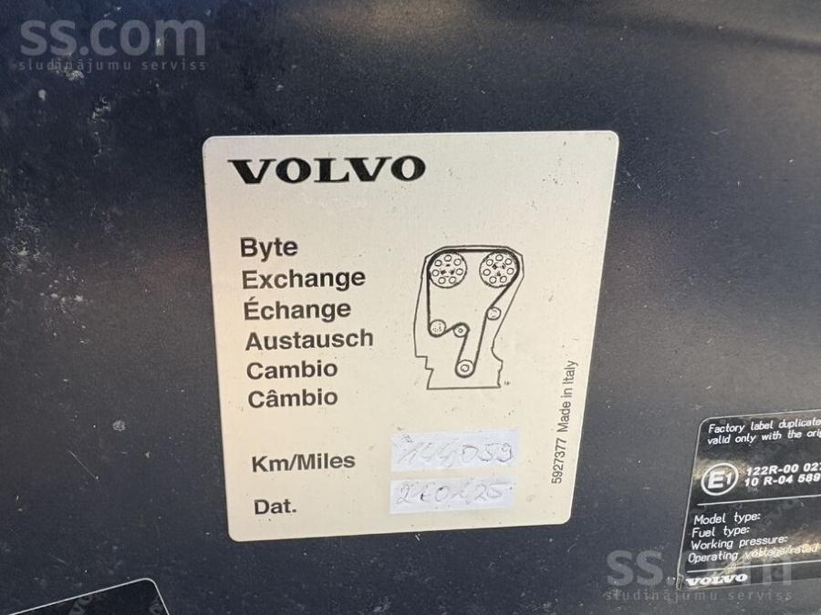 Blue Volvo V70 2015 in Riga, with an engine capacity of 1.60 L and mileage of 171 thousand km for 6999 €, photo 9 on AUTOMOTO.COM.LV