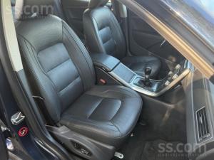 Blue Volvo V70 2015 in Riga, with an engine capacity of 1.60 L and mileage of 171 thousand km for 6999 €, photo 19 on AUTOMOTO.COM.LV