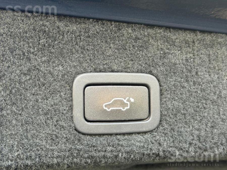 Blue Volvo V70 2015 in Riga, with an engine capacity of 1.60 L and mileage of 171 thousand km for 6999 €, photo 27 on AUTOMOTO.COM.LV