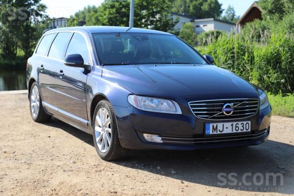 Blue Volvo V70 2015 in Ogre, with an engine capacity of 1.60 L and mileage of 293 thousand km for 5800 €, photo 2 on AUTOMOTO.COM.LV