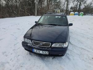 Blue Volvo V70 1998 in Kaunas, with an engine capacity of 2.46 L and mileage of 438 thousand km for 800 €, photo 3 on AUTOMOTO.COM.LV