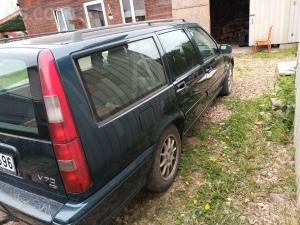 Синий Вольво В70 1998 в Елгава, объемом двигателя 2.50 л и пробегом 493 тыс. км за 1000 €, фото 5 на AUTOMOTO.COM.LV