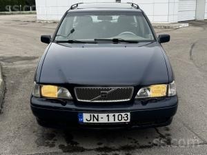 Zils Volvo V70 1998 Rīga, ar dzinēja tilpumu 2.50 L un nobraukumu 345 tūkst. km par 850 €, foto  vietnē AUTOMOTO.COM.LV
