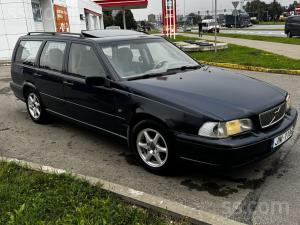 Zils Volvo V70 1998 Rīga, ar dzinēja tilpumu 2.50 L un nobraukumu 345 tūkst. km par 850 €, foto 4 vietnē AUTOMOTO.COM.LV