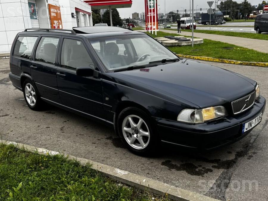 Zils Volvo V70 1998 Rīga, ar dzinēja tilpumu 2.50 L un nobraukumu 345 tūkst. km par 850 €, foto 4 vietnē AUTOMOTO.COM.LV