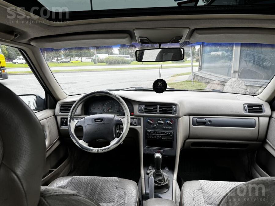 Zils Volvo V70 1998 Rīga, ar dzinēja tilpumu 2.50 L un nobraukumu 345 tūkst. km par 850 €, foto 8 vietnē AUTOMOTO.COM.LV