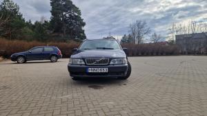 Zils Volvo V70 1999 Viļņa, ar dzinēja tilpumu 2.50 L un nobraukumu 401 tūkst. km par 1000 €, foto 3 vietnē AUTOMOTO.COM.LV