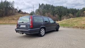 Zils Volvo V70 1999 Viļņa, ar dzinēja tilpumu 2.50 L un nobraukumu 401 tūkst. km par 1000 €, foto 5 vietnē AUTOMOTO.COM.LV